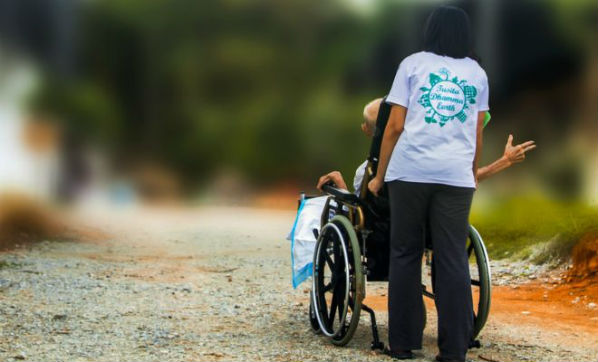 É A DEFICIÊNCIA FÍSICA UMA PUNIÇÃO DIVINA?